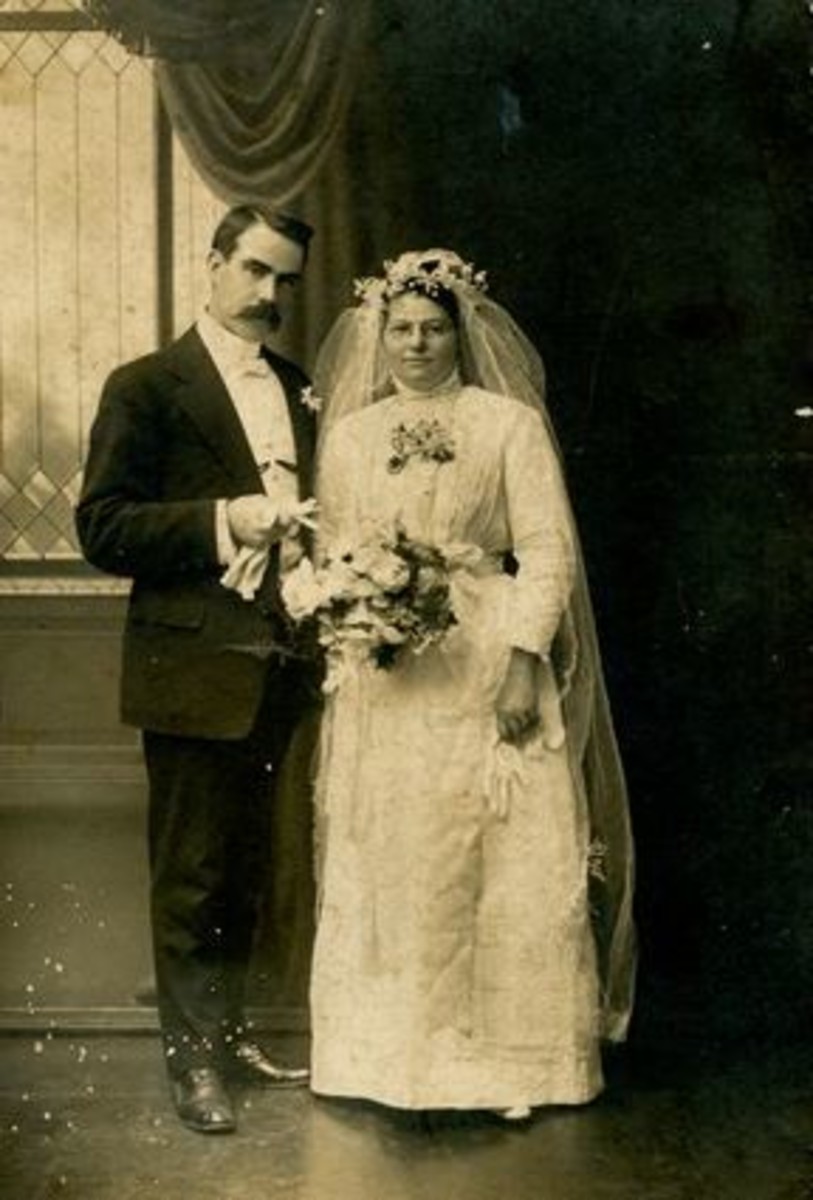 ESDA | Hill, Henry Appleton (1885–1980) and Mary Alice (Gillis) (1886–1967)