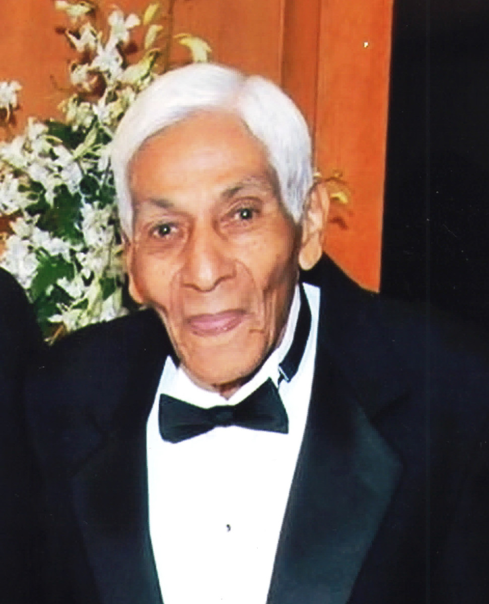 ESDA | De Gracia Palacio, Maximo (1913–2014)