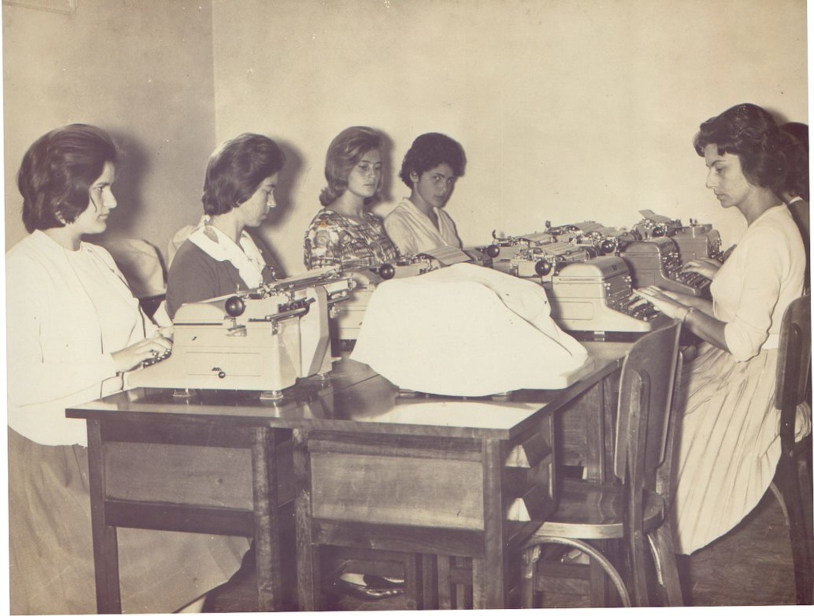 ESDA | Simon, Lóide Rodrigues (1923–2015)