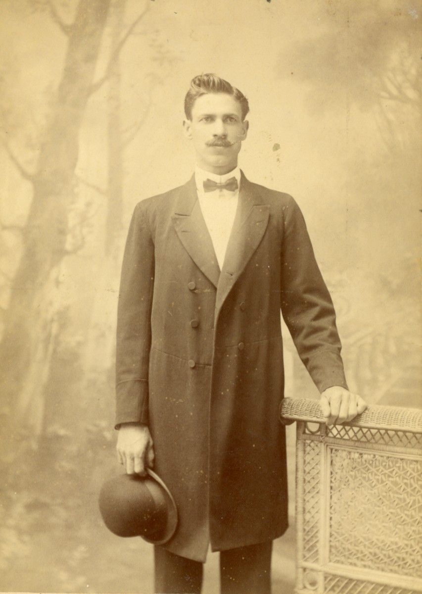 ESDA | Davis, Thomas H. (c. 1866–1911)