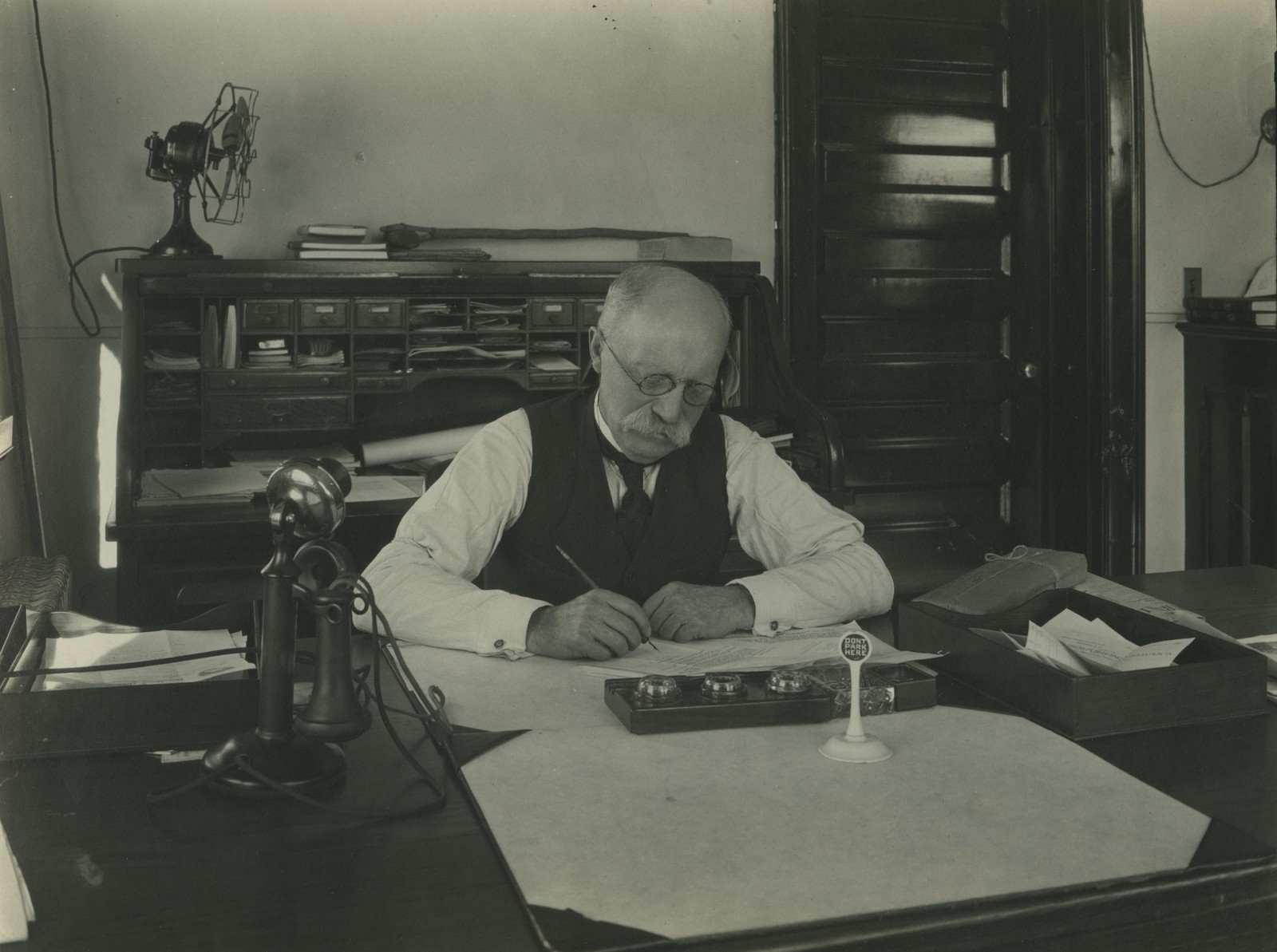 ESDA | Knox, Walter Tingley (1858–1931)