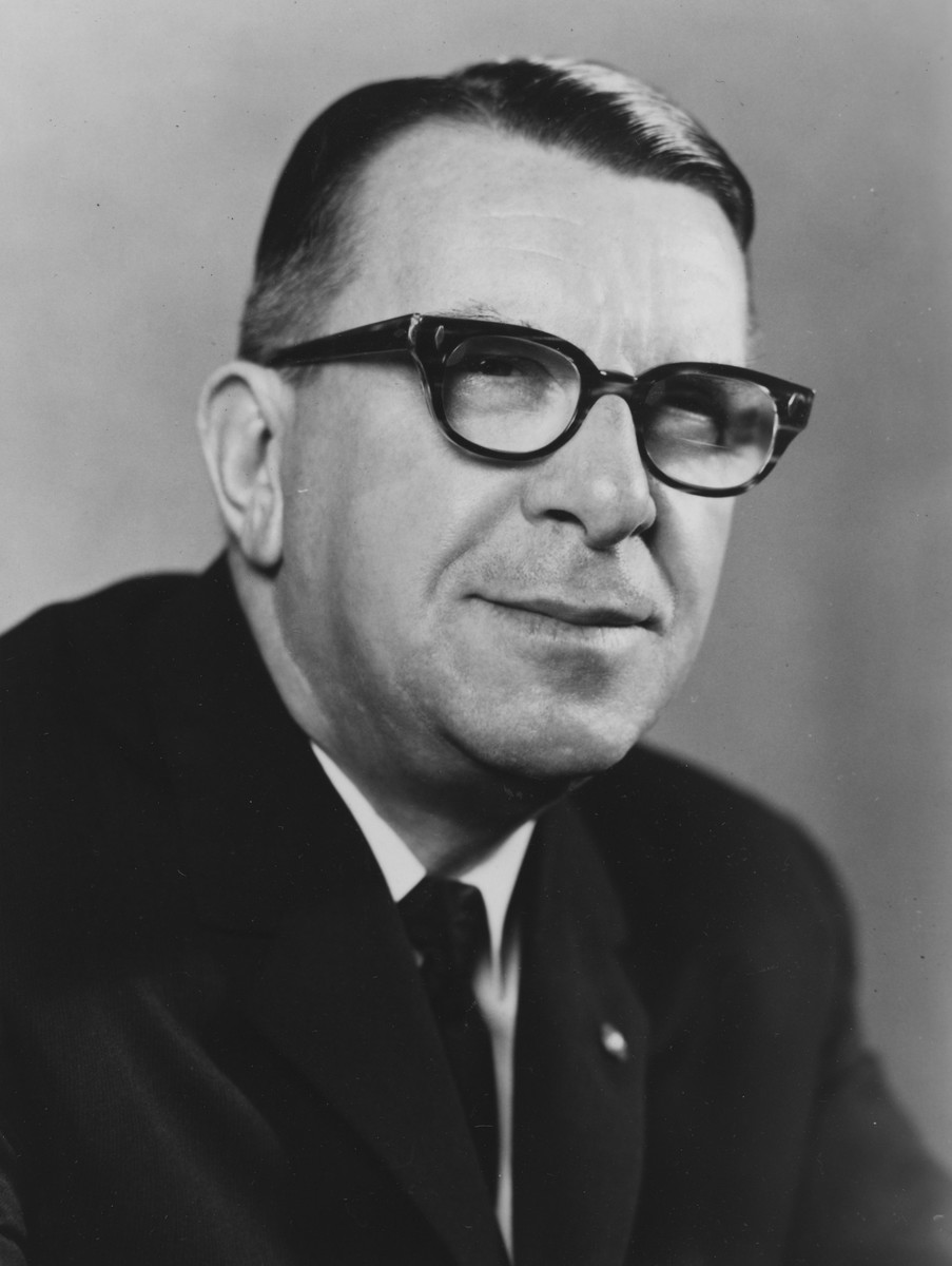 ESDA | Lucas, Theodore Edward (1904–1986)